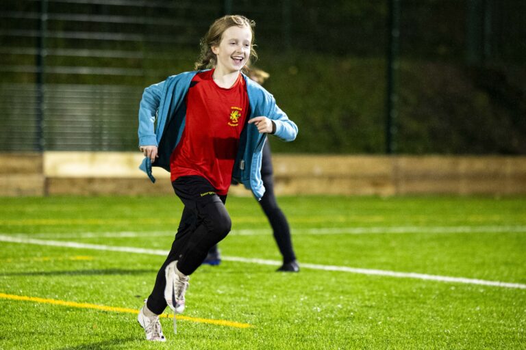 Mumbles Rangers named October 'Huddle of the Month' - FAW